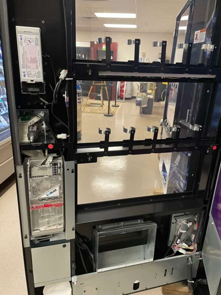 Vendo 720 Beverage -Remanufactured - Vendtek Wholesale Equipment