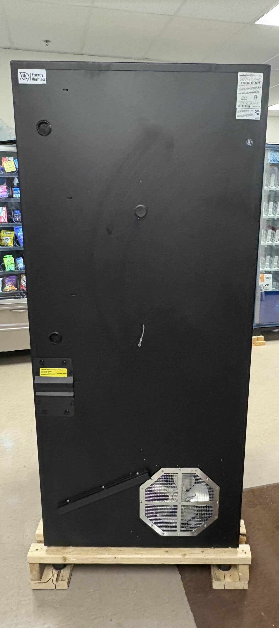 VT Slim Chill Beverage Snack Combo Vending Machine